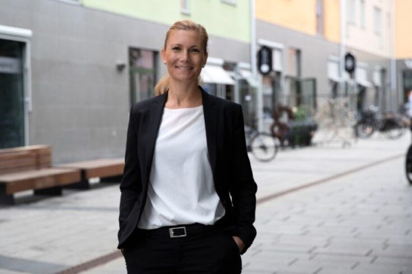 Lundbergs Fastigheter utökar ledningen | Handelstrender